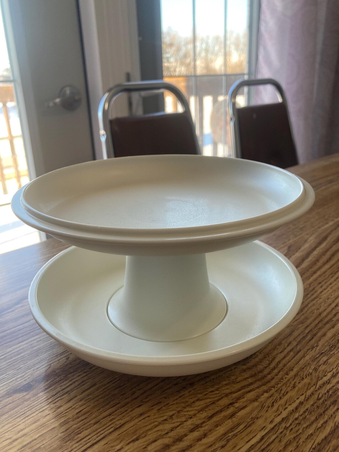 Tupperware Mini Pedestal Server Almond 2 Pie Set 1730-1 and 1731-1 ...