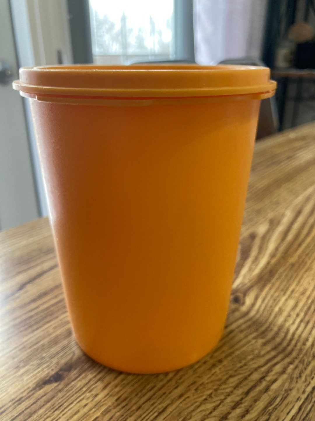 One Vintage Tupperware 5 Cup Canister With Lid 811-14 Orange Colour 6 ...