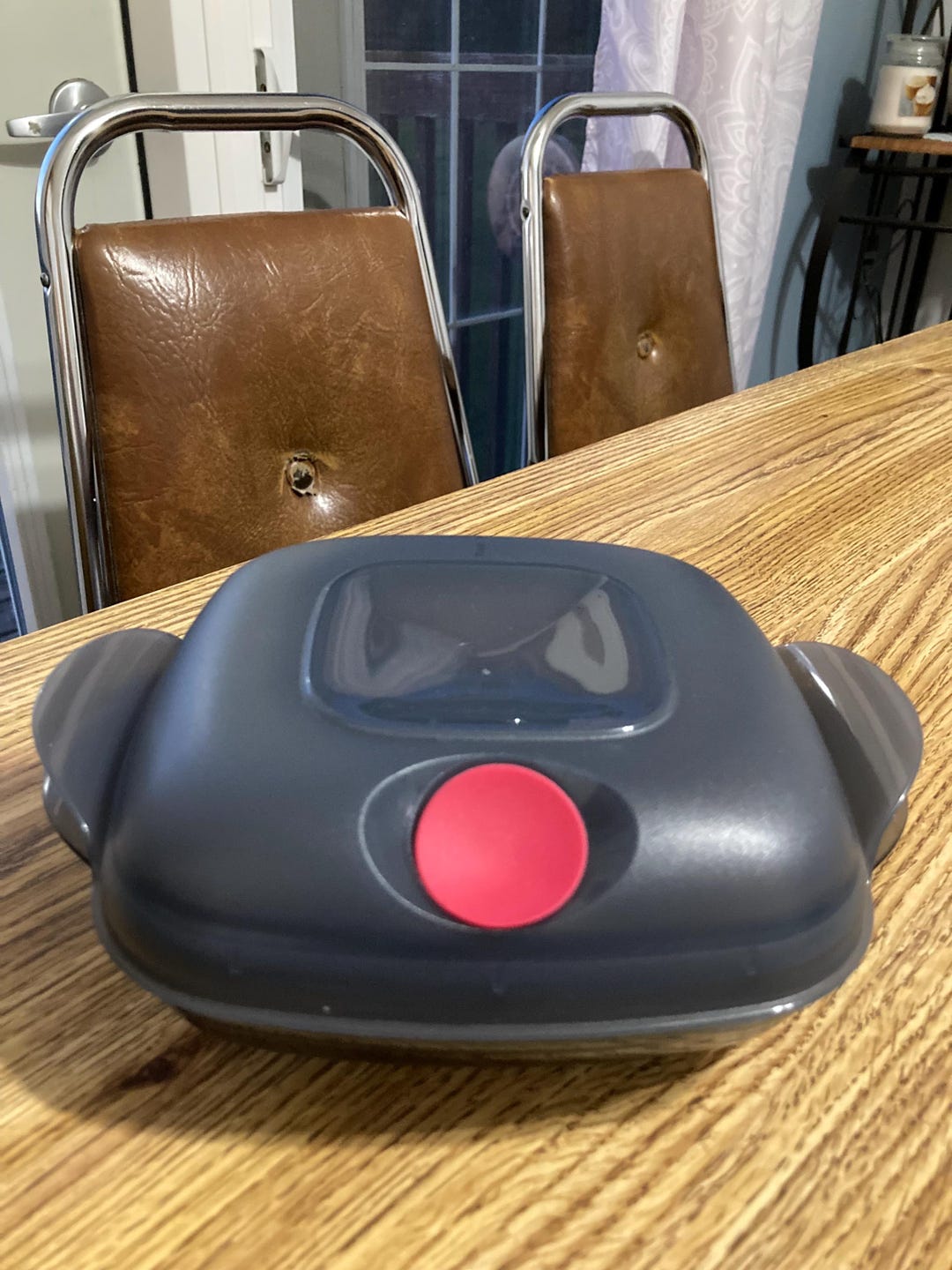 Tupperware Microwave Reheat Covered Food Storage Container 2 Cups ...