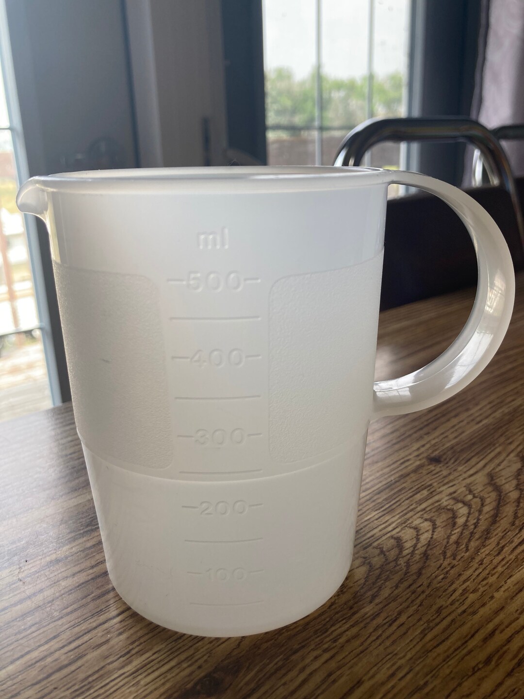 White Vintage Tupperware Measuring Cup Measures Metric up to 500 ...