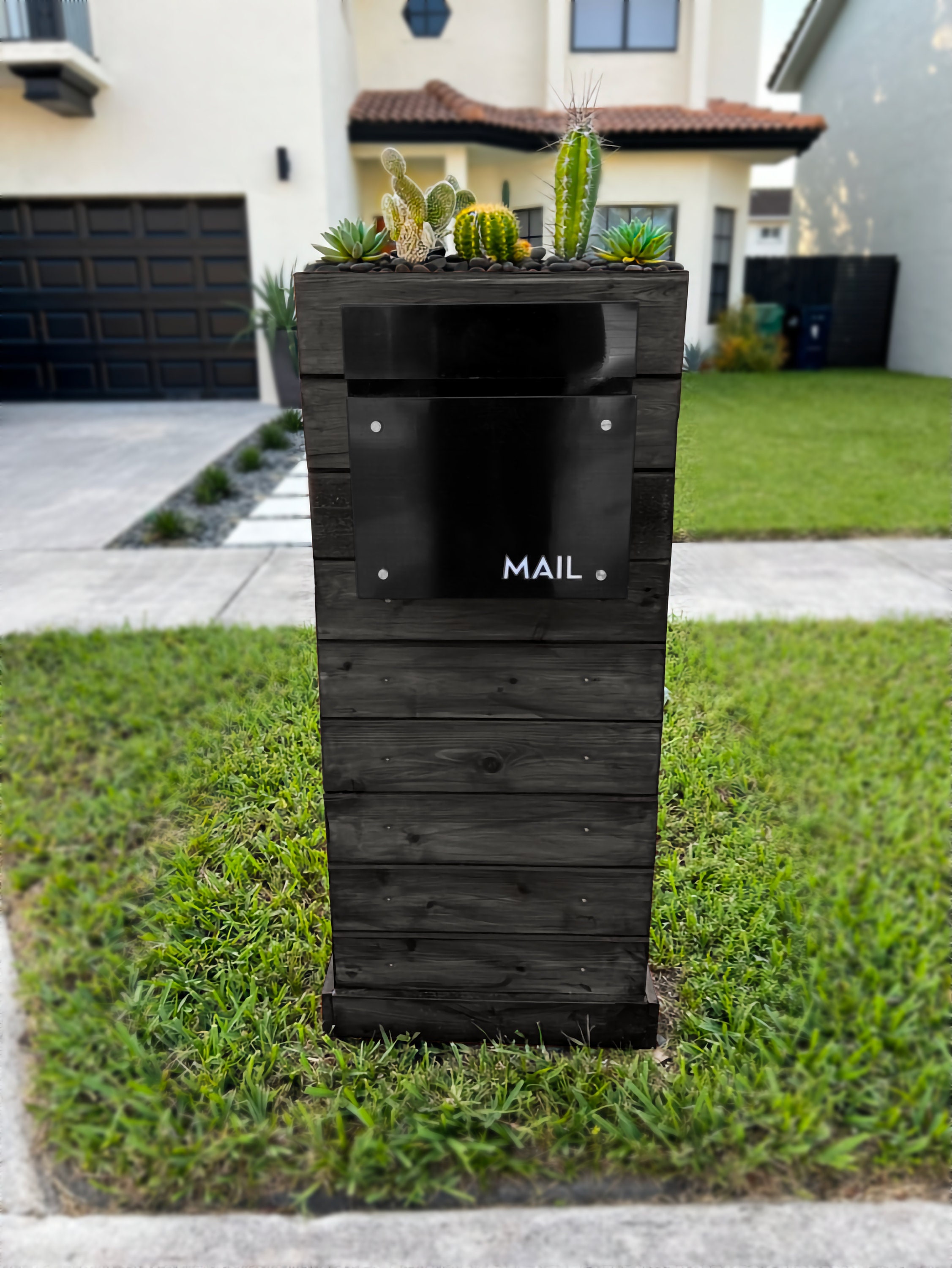 AGAVE LUXE OG Mailbox Modern Mailbox With Succulent & Mailboxes Post ...