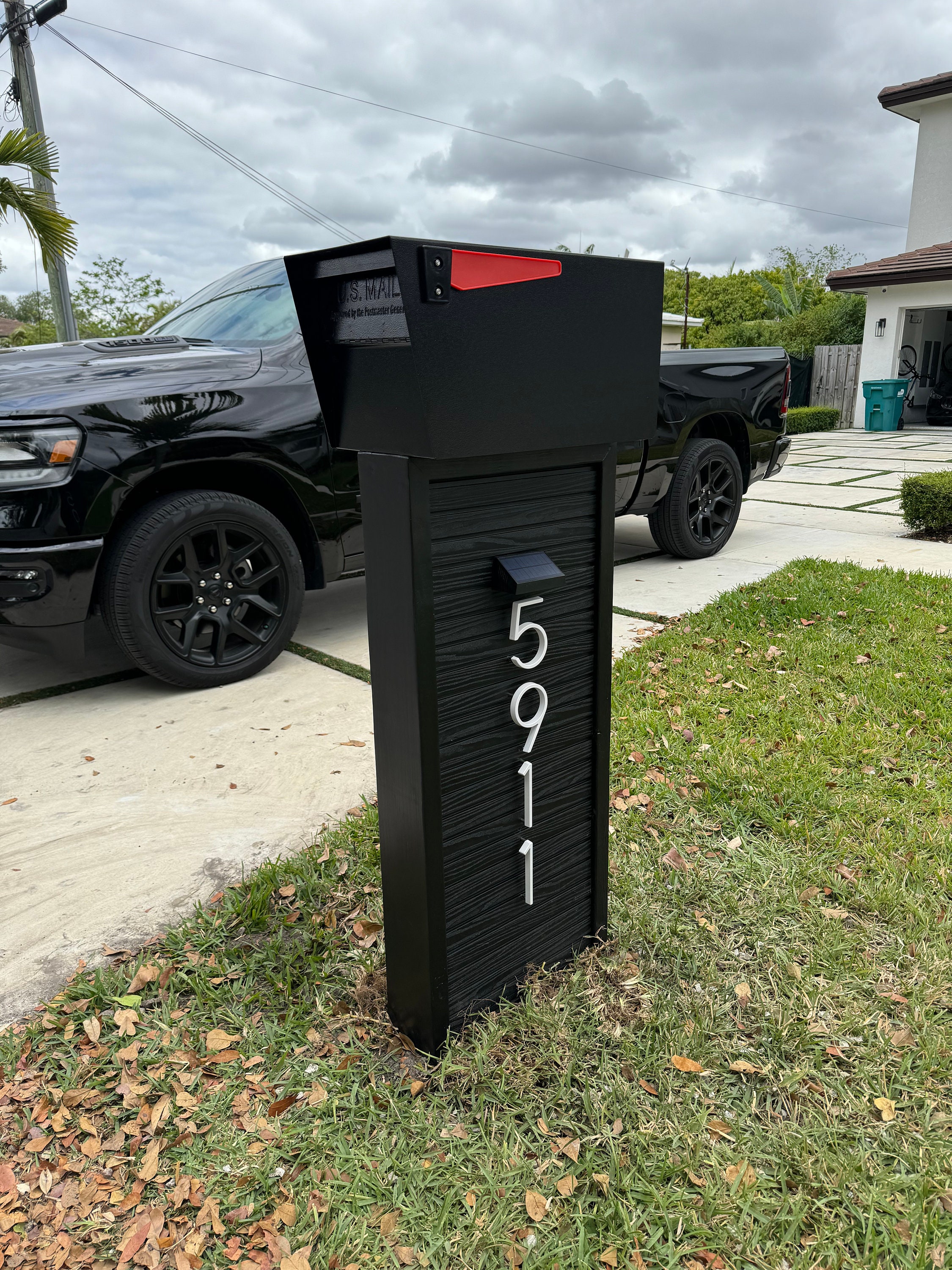 SLATSECURE LUXE Locking Mailbox Mail Boss USPS Approved Modern ...