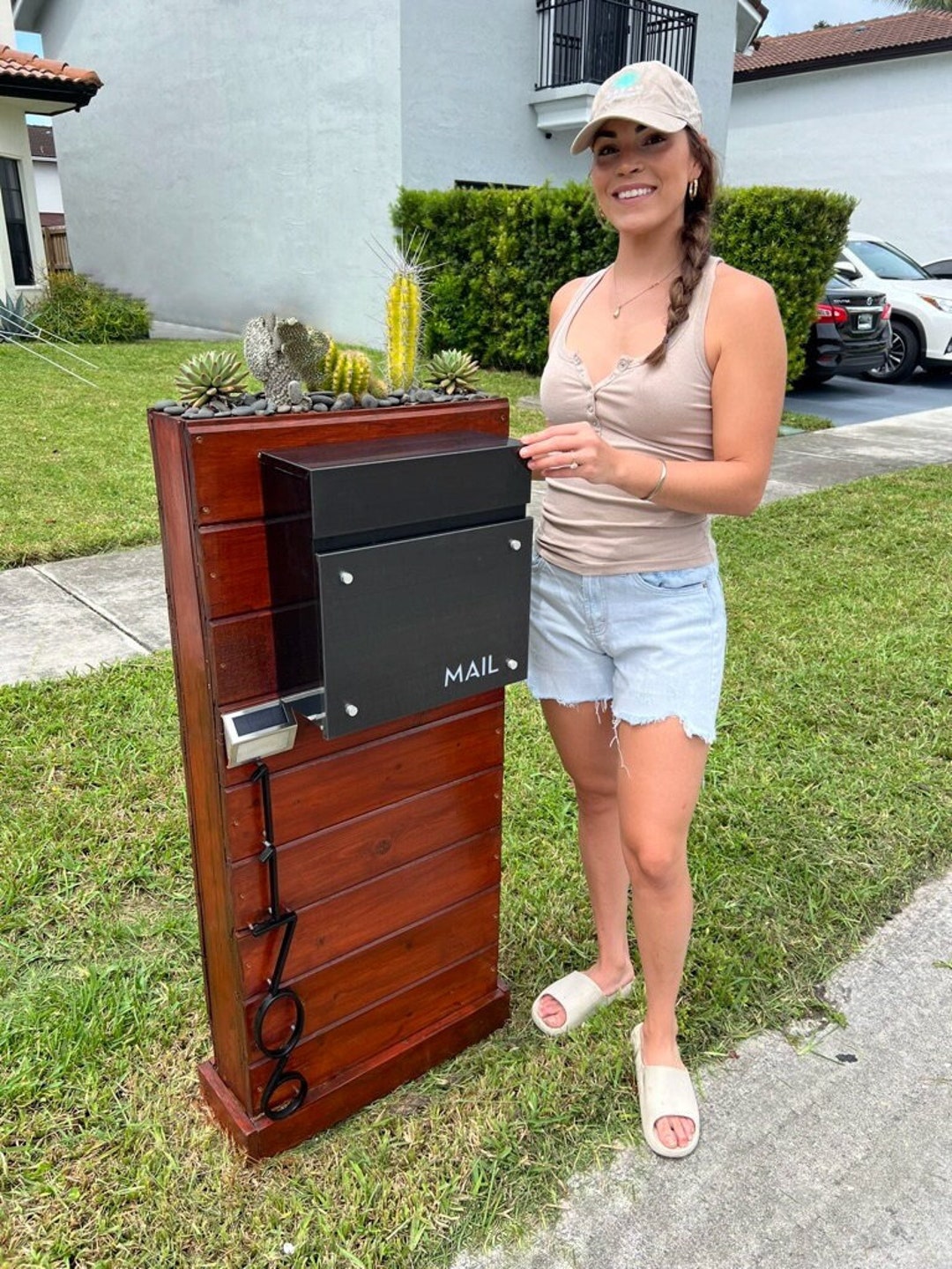 AGAVE LUXE OG Mailbox Modern Mailbox With Succulent & Mailboxes Post ...