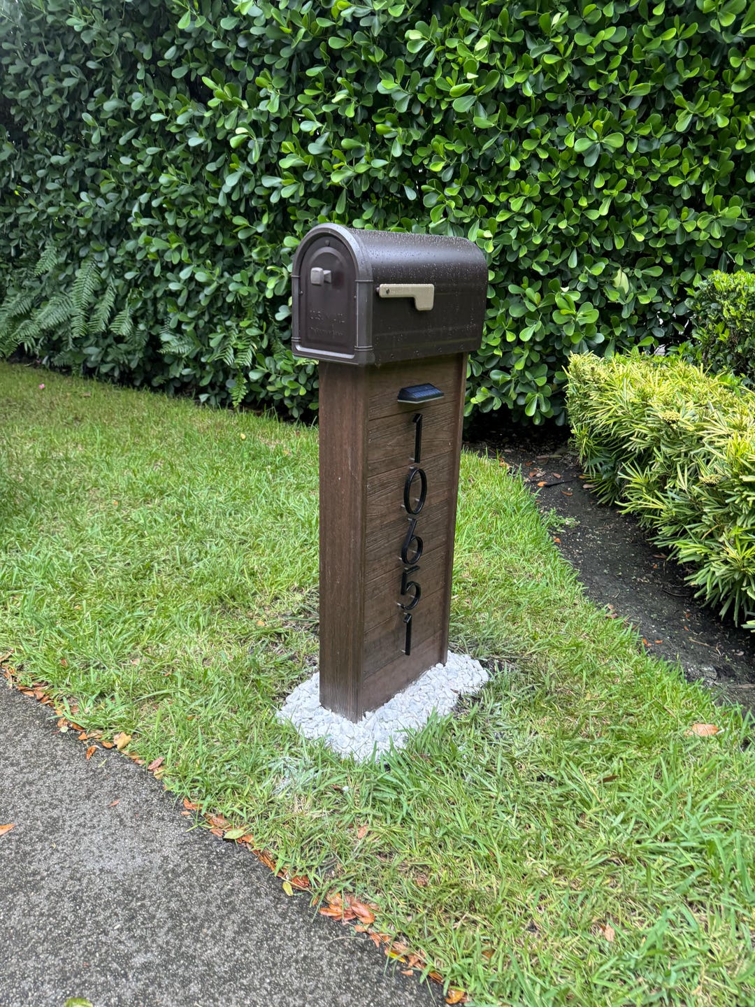 CLASSIC COMPOSITE Bronze Mailbox Classic Mailbox, Weatherproof, House ...