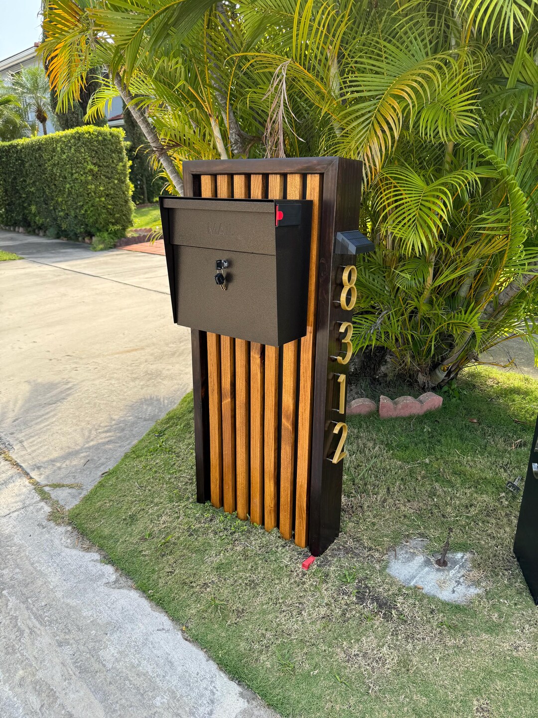 LINEAR LUXE Slatwall Mailbox Vintage Mailbox Custom House Numbers ...