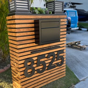 SHOWPIECE Vista Vantage Mailboxunique Mailbox With Succulent Planter, Custom Mailboxe for Front ...