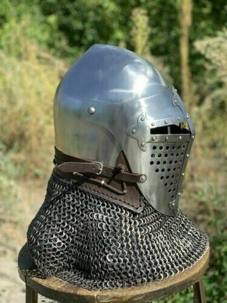 Medieval Knight Helmet Chainmail Helmet Battle-ready Helmet Bascinet ...
