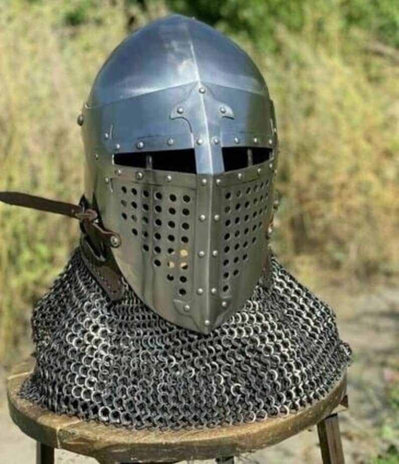 Medieval Knight Helmet Chainmail Helmet Battle-ready Helmet Bascinet ...
