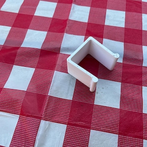 Picnic Table Table Cloth Clips Set ( 8 Clips ) for 2x Lumber Table Top ...