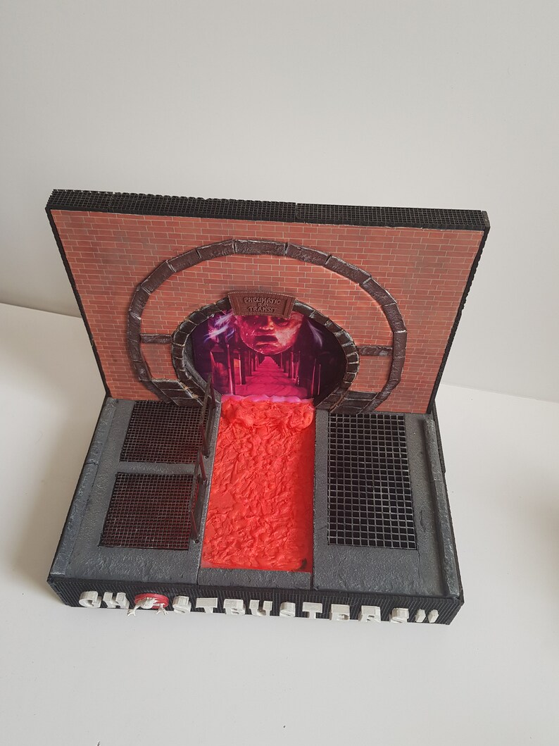 GHOSTBUSTER'S 2 Diorama, Figure Stand, Desk Art, Light up Artwork, Vigo ...