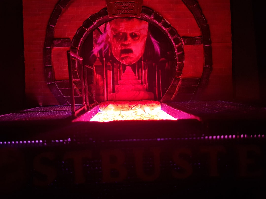 GHOSTBUSTER'S 2 Diorama, Figure Stand, Desk Art, Light up Artwork, Vigo ...