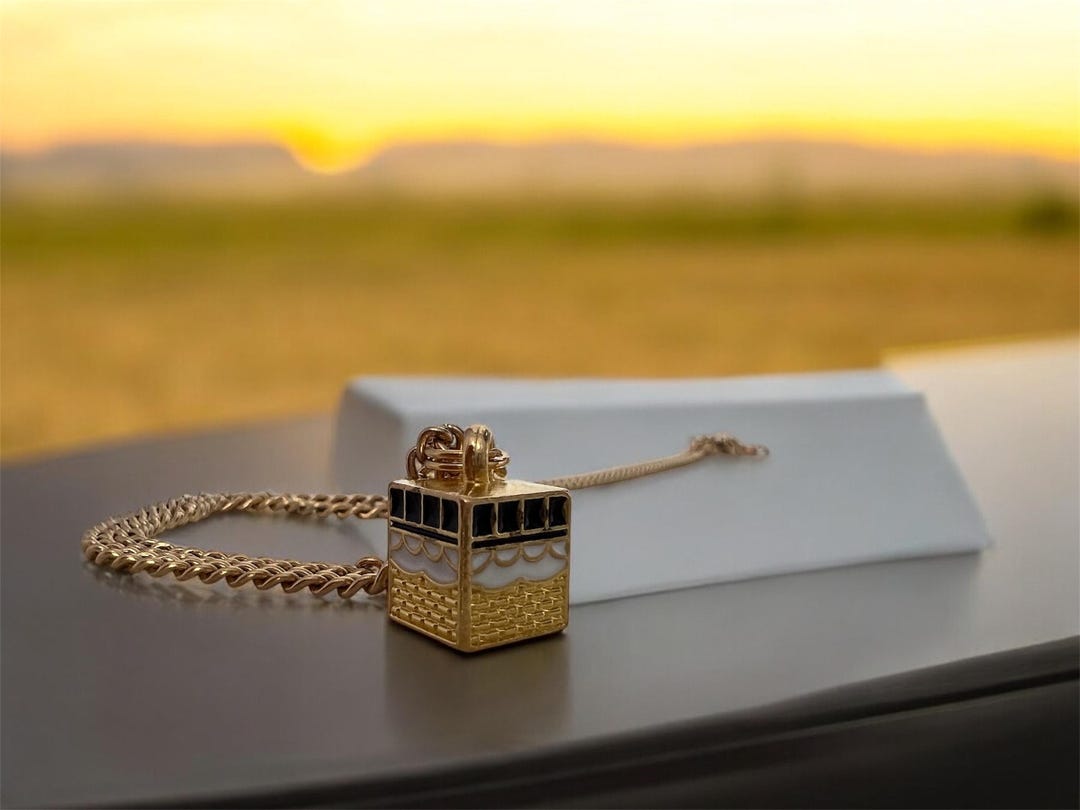 3D Kaaba (الكعبة) Necklace, Custom Handmade Islamic Jewelry Gift for ...