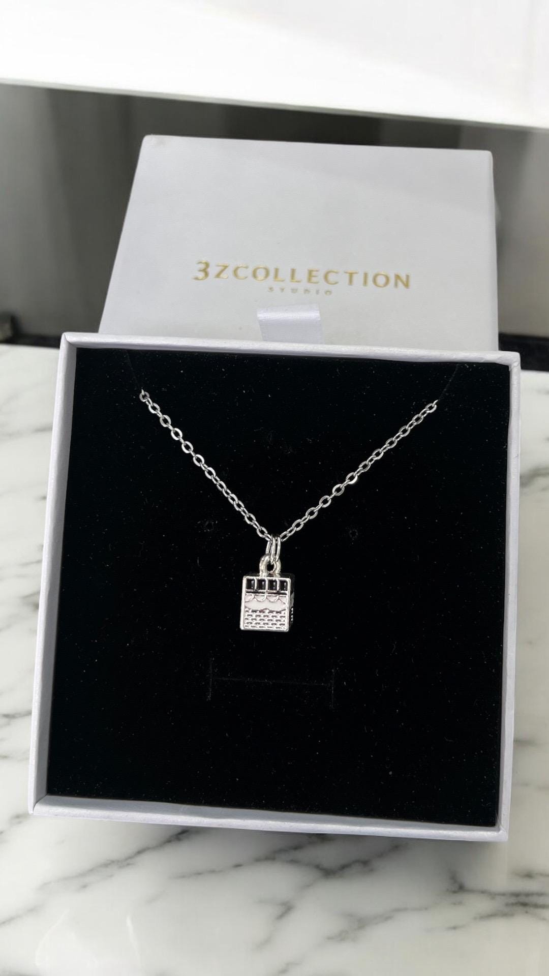 Mini Kaaba Pendant Necklace: Islamic Jewelry Gift - Etsy