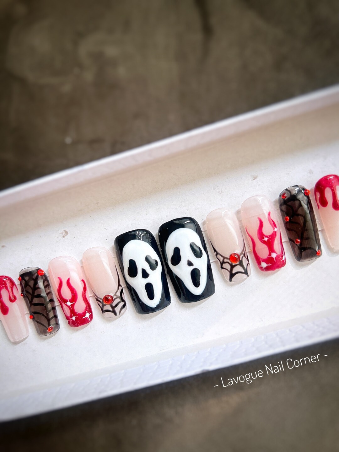 Spooky Press on Nails for Halloween, Creepy Fake or False Nails With ...