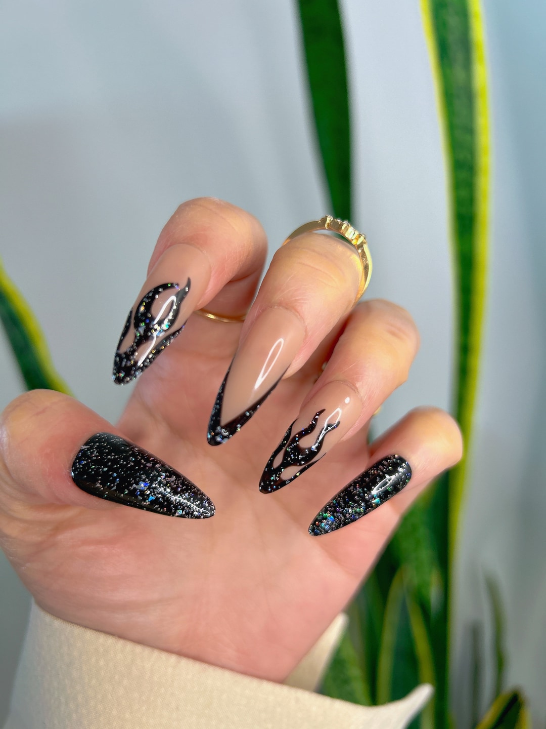 Black Flames Press on Nails- Nail Art With a Fiery Twist, Luxury Glue ...