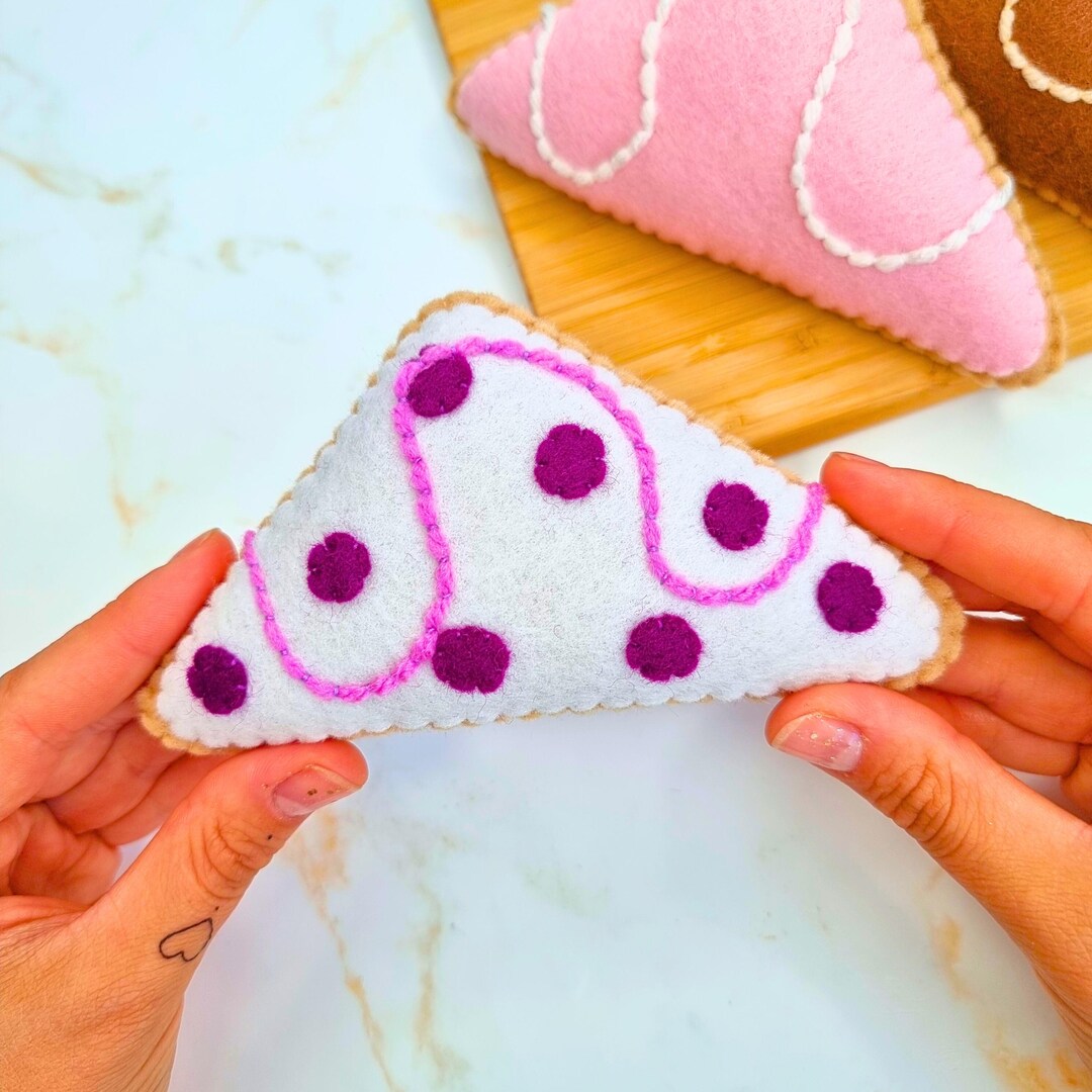 Felt Food Sewing Pattern: Play Kitchen Turnover Pastry (PDF) - Etsy