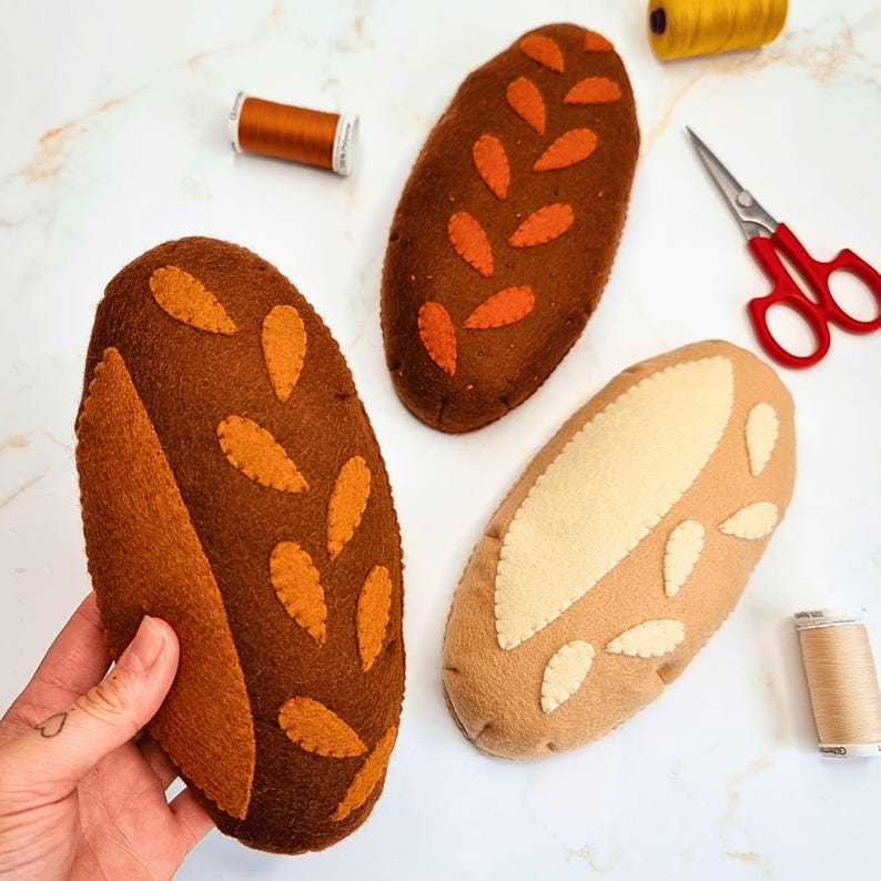 Felt Loaf of Bread Sewing Pattern - DIY Kids Pretend Play Kitchen ...