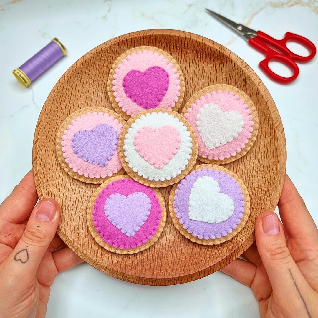 Felt Iced Heart Biscuits Sewing Pattern: DIY Pretend Play Food for ...