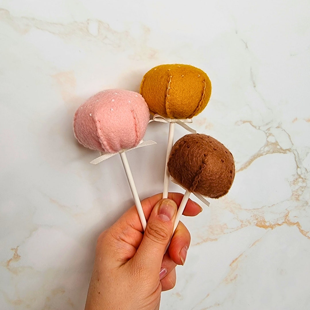 Cake Pops / Lollipops for Kids Pretend Play Kitchen, Bakery, Cafe, Kids ...