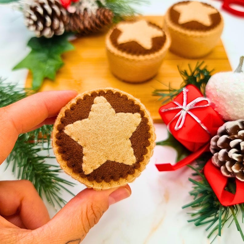 Felt Mince Pie Sewing Pattern: Easy and Festive Kids Christmas Play ...