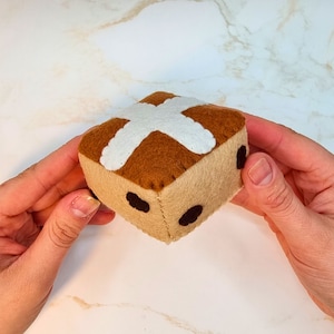 Felt Hot Cross Buns PDF Sewing Pattern & Photo Tutorial, Easy Beginner Felt Food Pattern, Cute ...