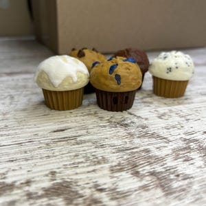 Muffin Fidget Clicker: Silent or Noisy Keychain Fidget - Etsy