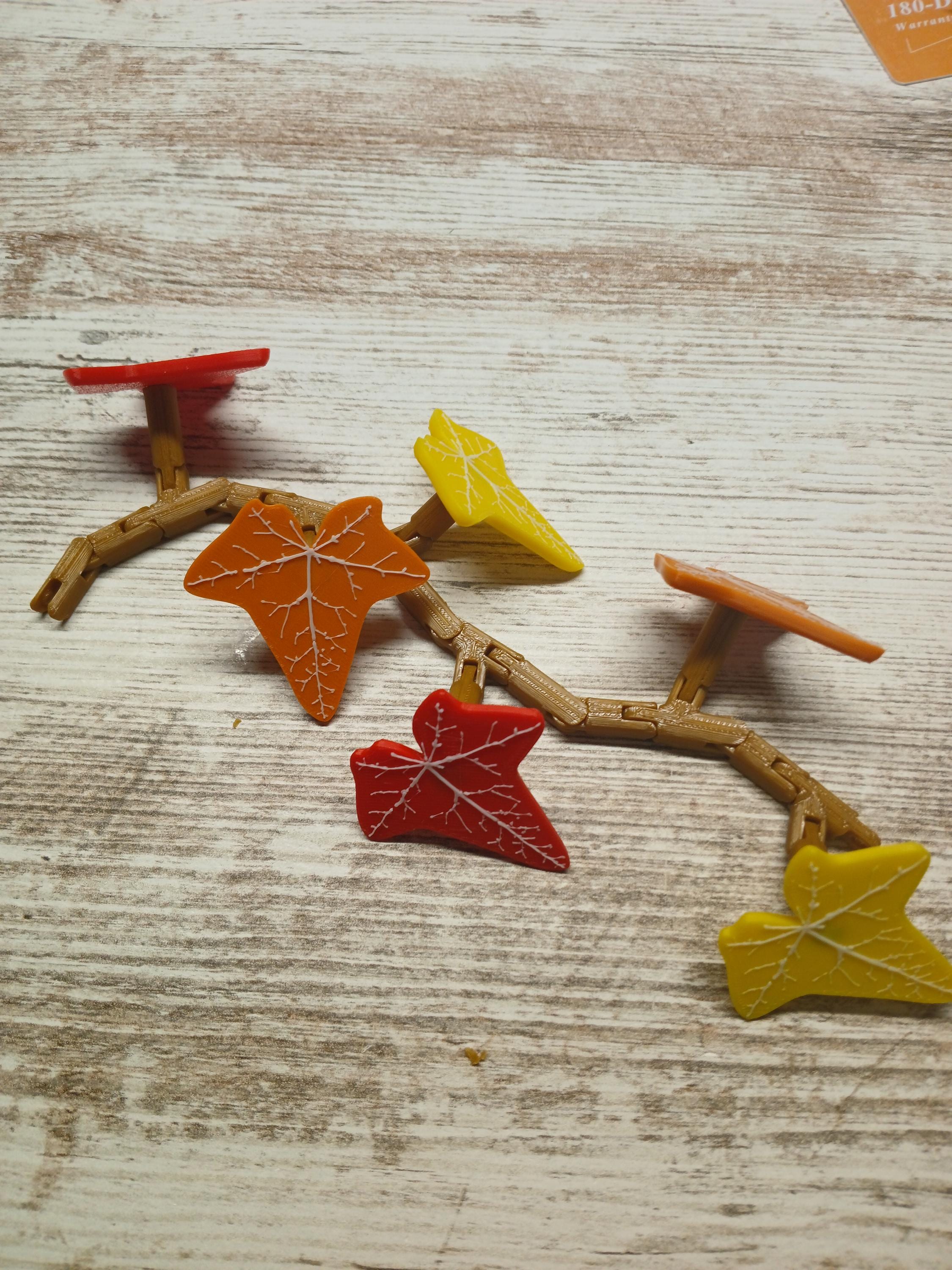 Customizable Ivy Leaf Magnet With Articulating Stem - Etsy