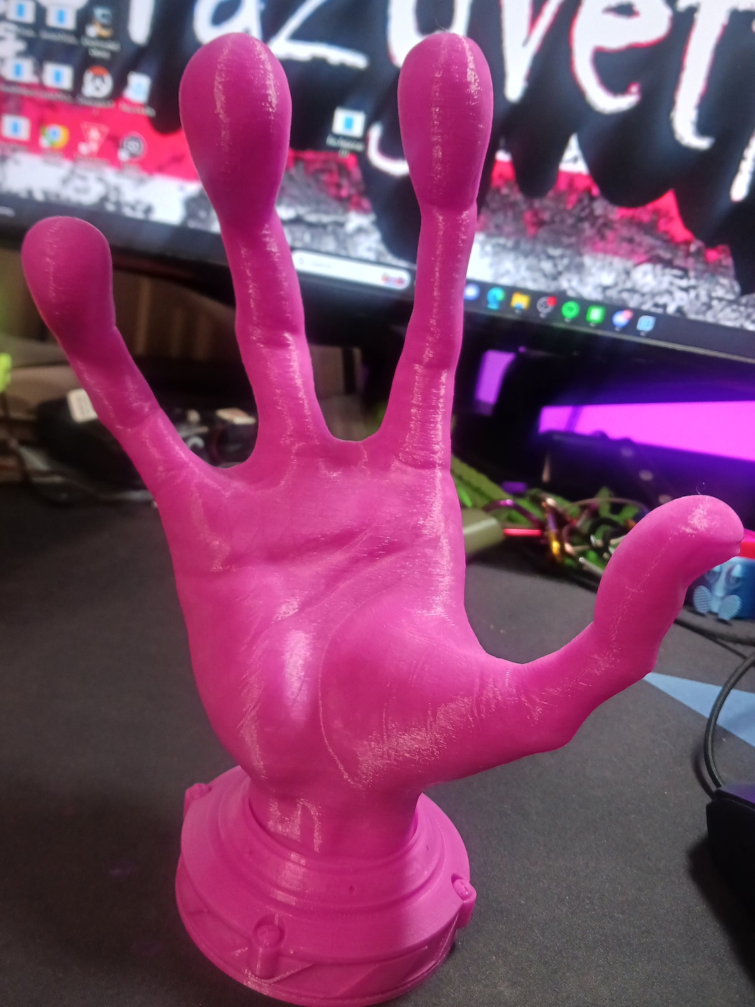 VETERAN MADE 4 Finger ALIEN Controller Holder Stand Xbox Playstation ...