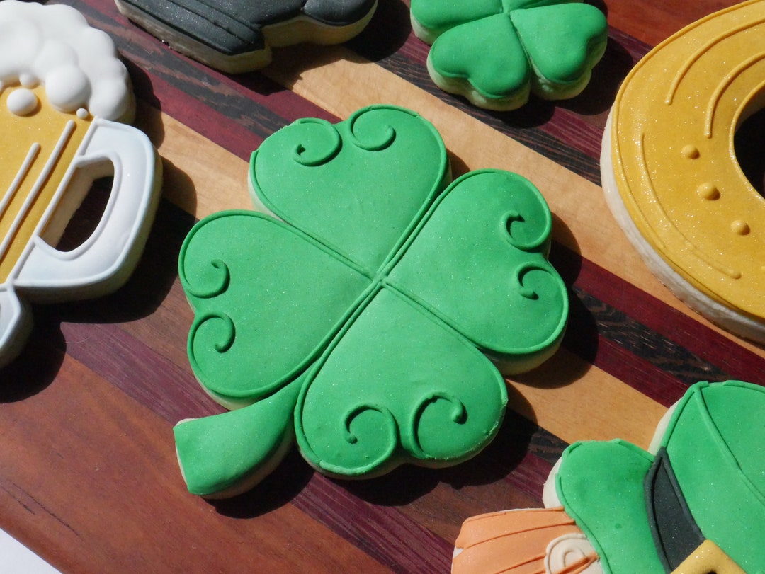 St. Patrick's Day Lucky Four Leaf Clover Cookie Cutter! - Etsy