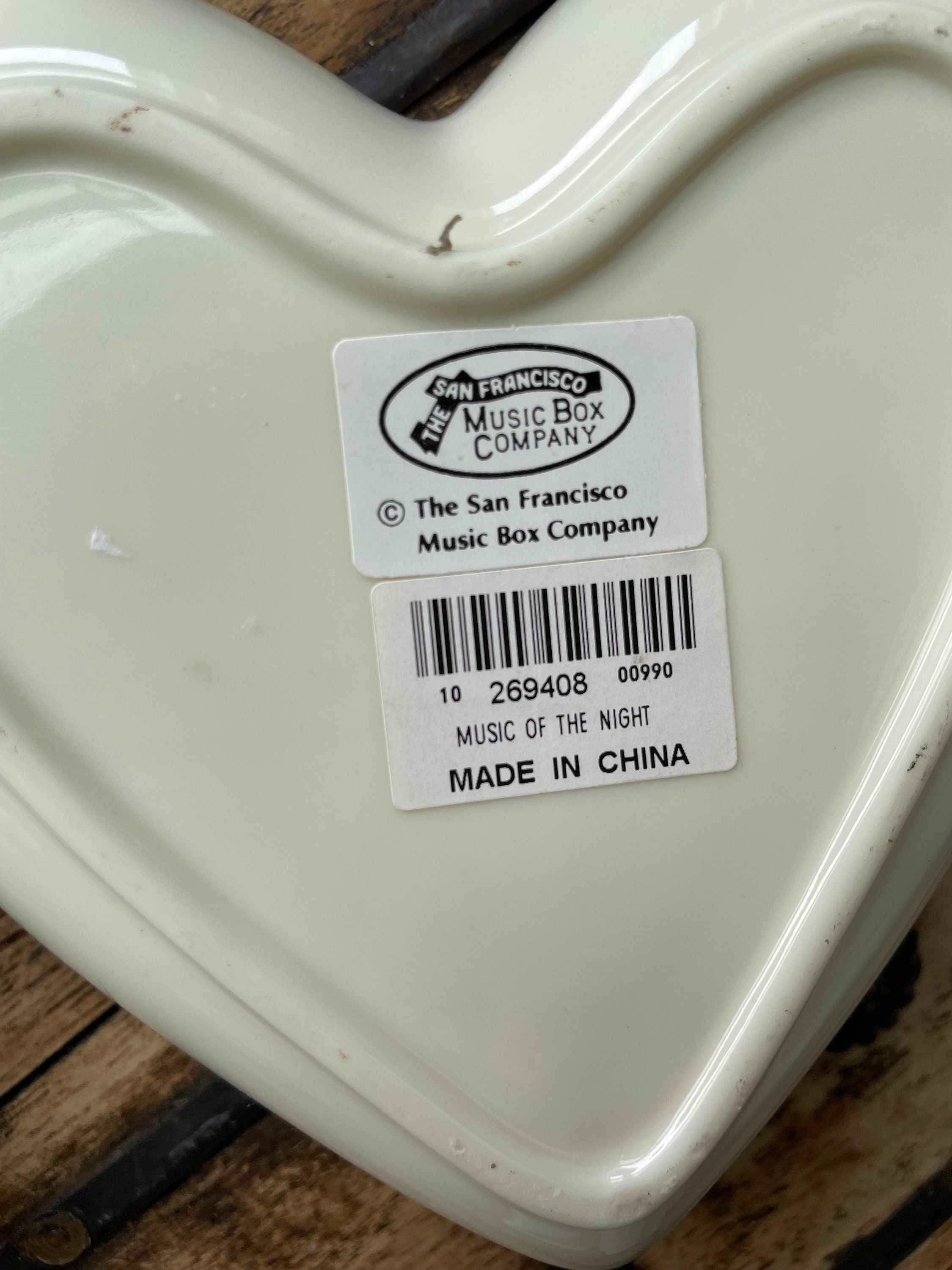 Vintage White Heart Shaped Ceramic I the San Francisco Music Box ...