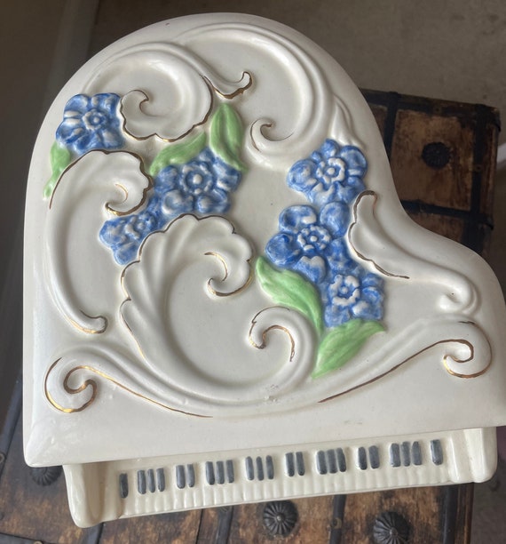 Vintage White Ceramic Grand Piano Velvet Lined Jewelr… - Gem