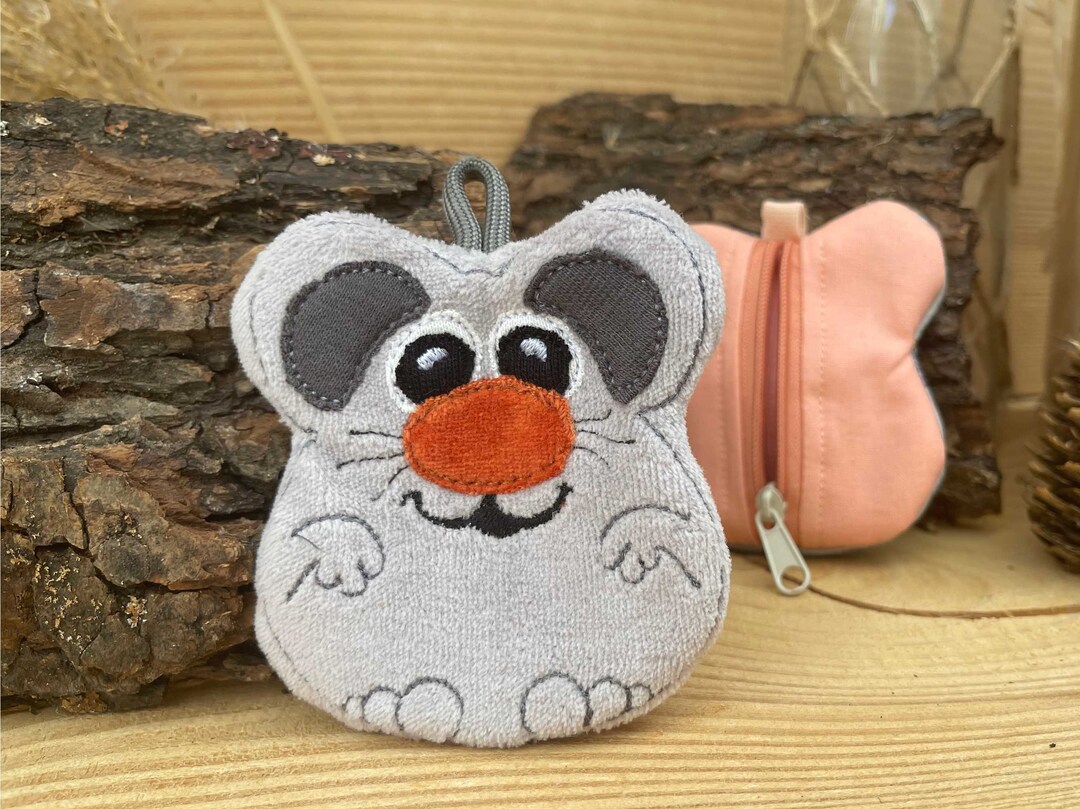 ITH Embroidery File Mouse Bag for 4x4'' Hoop With Zipper, in the Hoop ...
