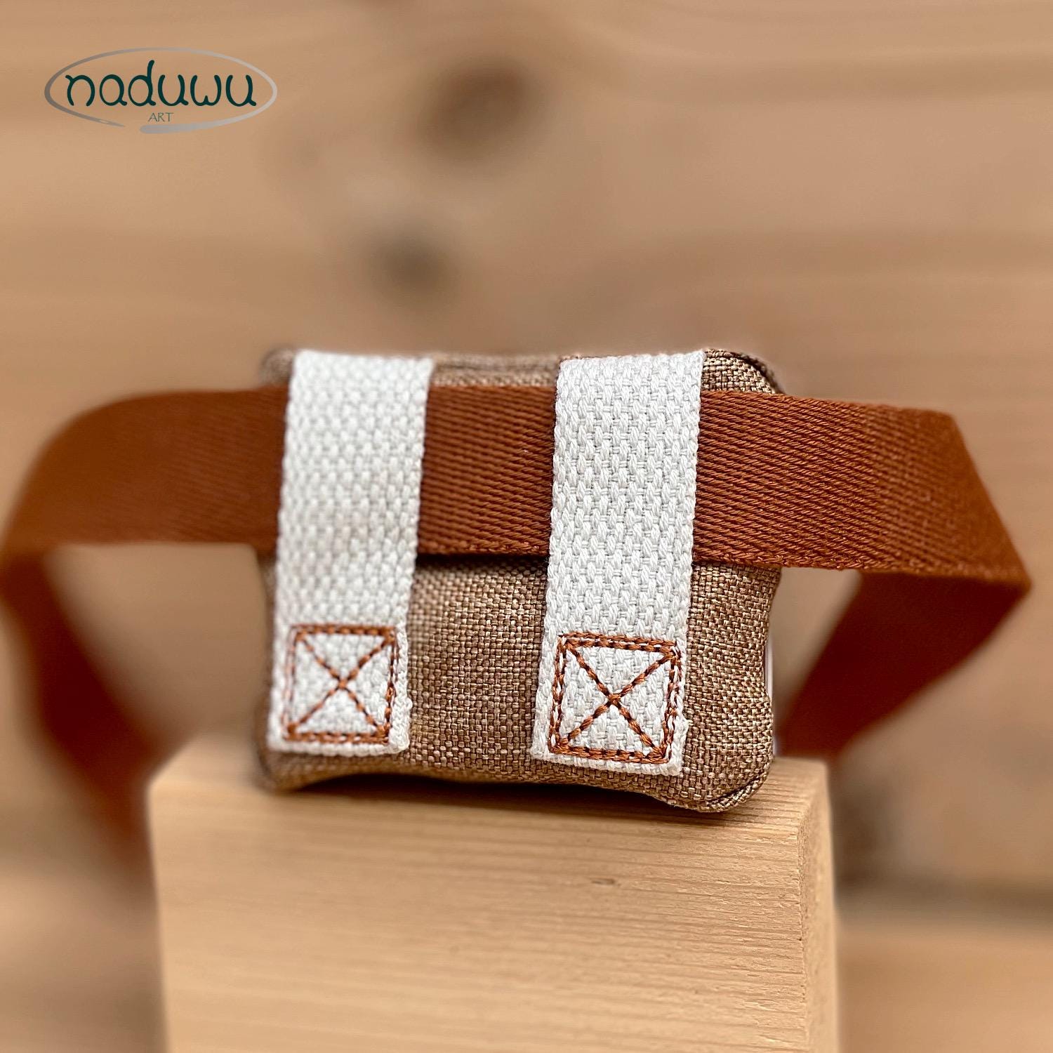 Embroidery File Poop Bag Holder 4x4, ITH Poopsybag Dispenser, in the ...