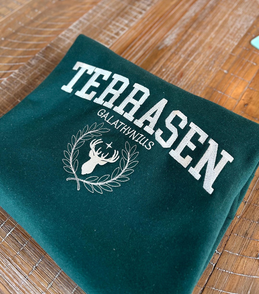 TERRASEN Deer Antler Embroidered Sweatshirt, Throne of Glass - Etsy