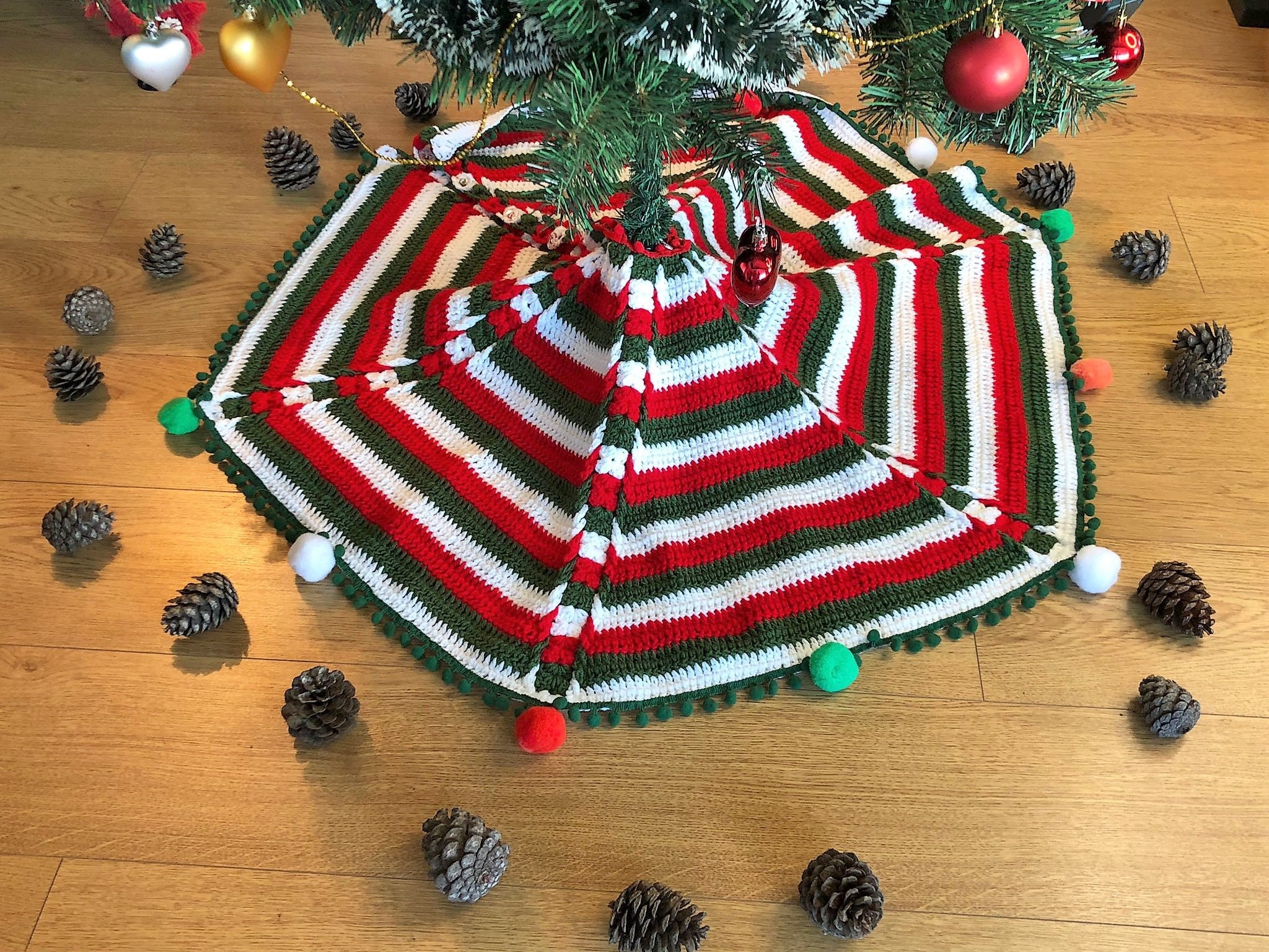 Crochet Christmas Tree Skirt, Granny Ripple Pattern, Vintage Crochet ...
