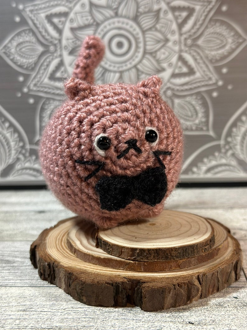 The Original Crochet Cat Loaf With Bow Tie - Etsy