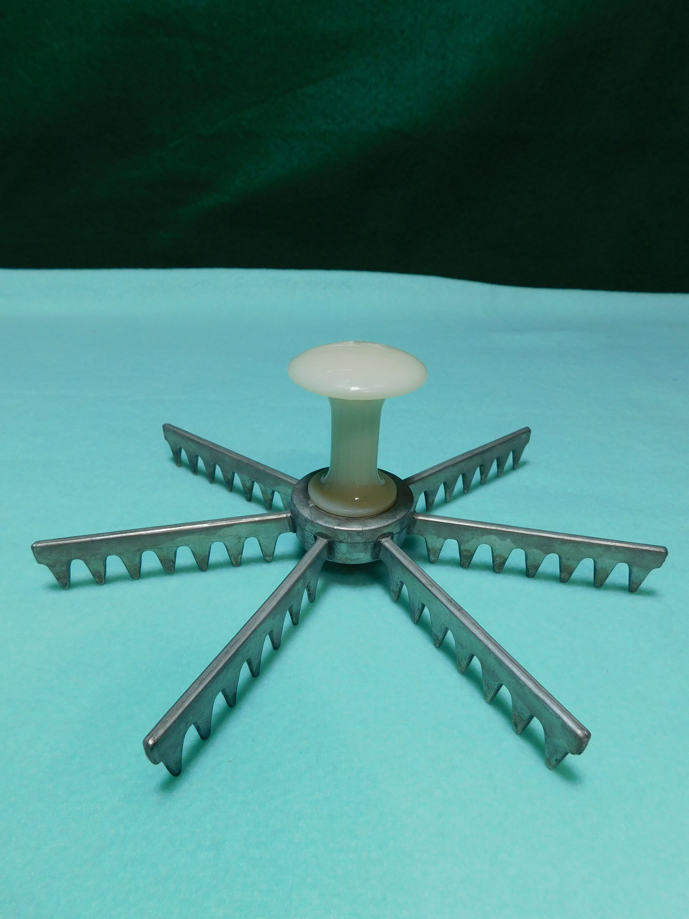 Vintage Pie Divider Retro Pie Cutter/divider Kitchen Serving Utensils ...