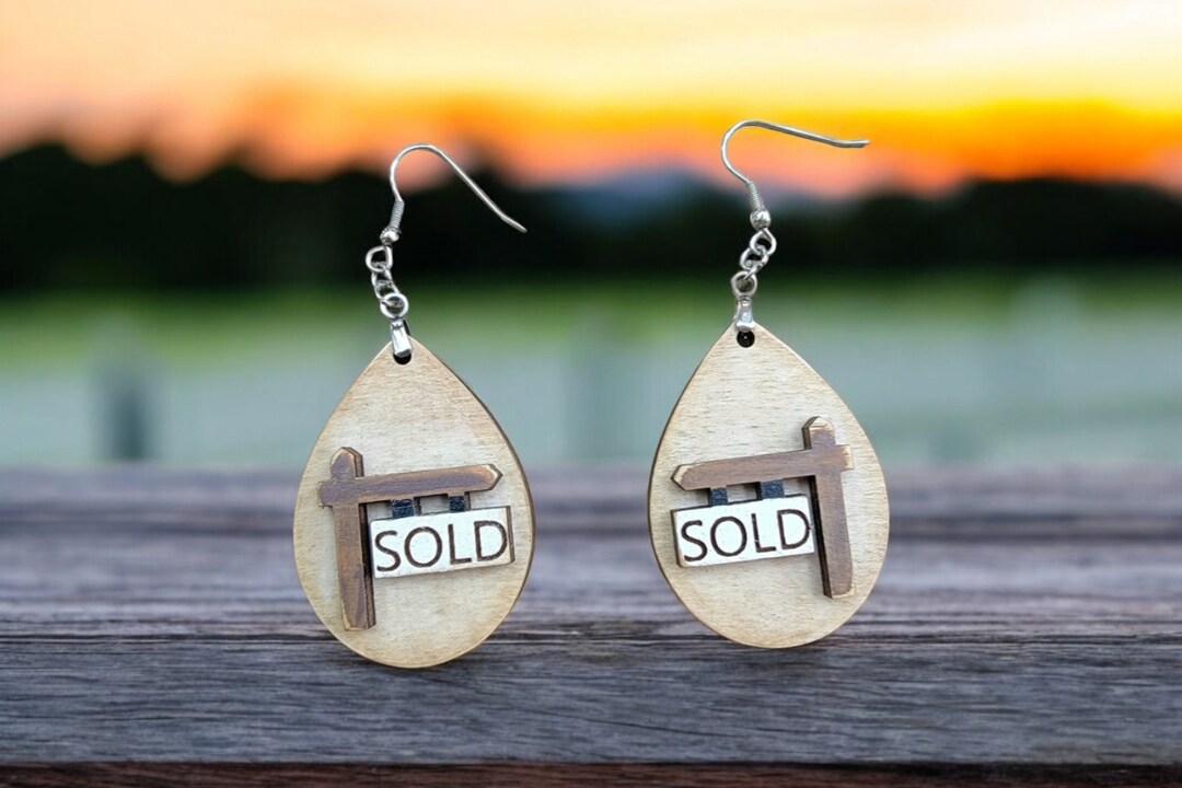 Realtor "sold" Signs to Wear to Your Next Closing - Etsy