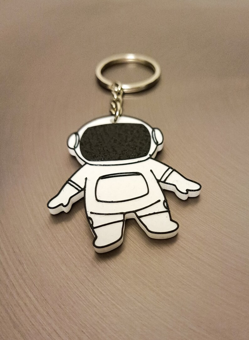 3D Printed Spaceman Keychain - Astronaut Figurine - Space Exploration ...