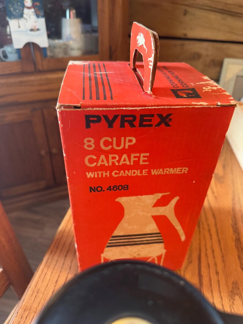 Vintage Pyrex 8 Cup Carafe With Box - Etsy