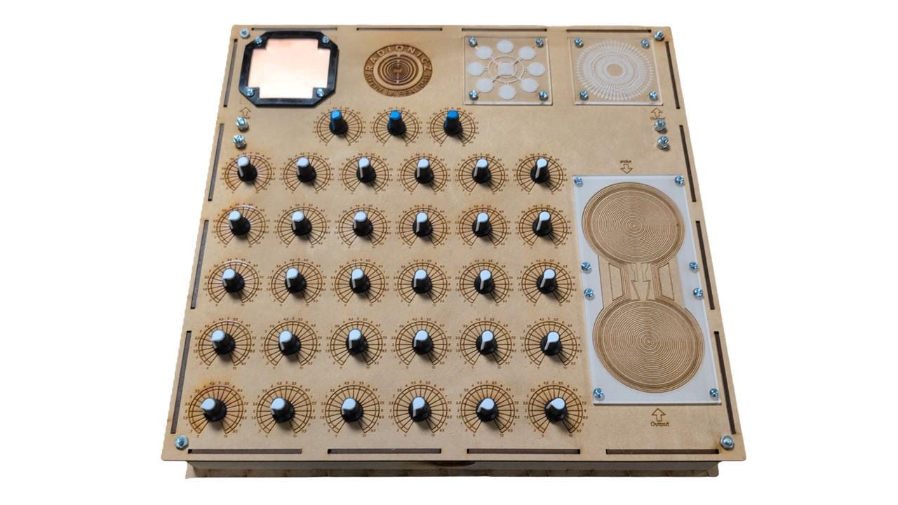 Handmade Radionic Machine: 33 Dials, Dual Copier, Electrical Boosters ...