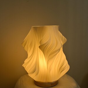 Cute 3D Printed Lamp for Bedroom, Art Decor Table Lamp, White 3D Print ...