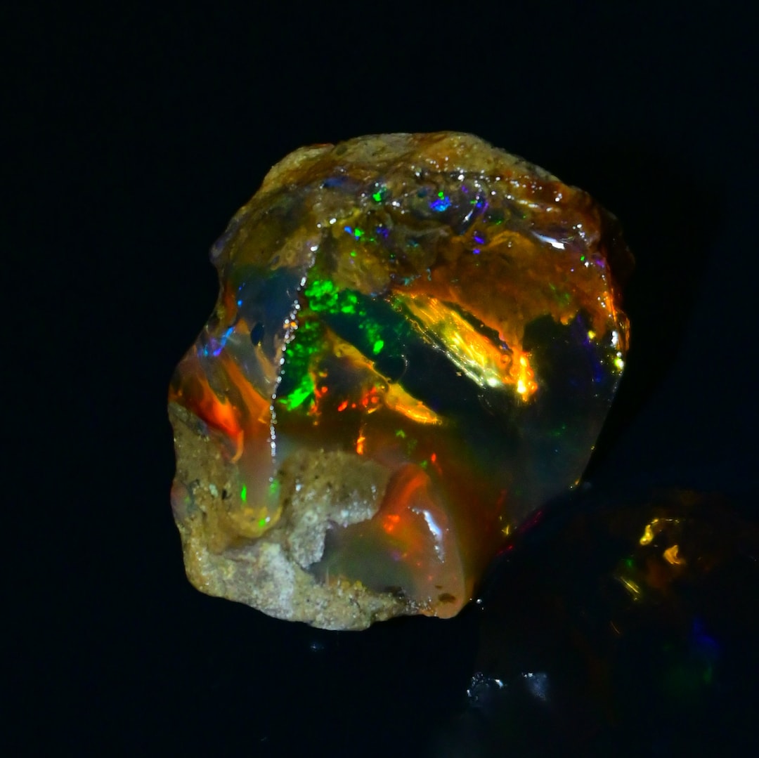 30.20 Cts Natural Ethiopian Opal Rough Size 26 X 22 MM Top Quality Free ...