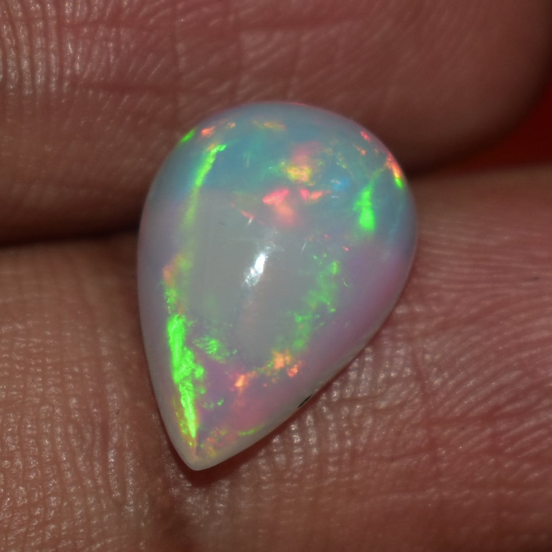 3.15 Cts Natural Ethiopian Opal Cabochon AAA Grade 13 X 9 MM Top ...