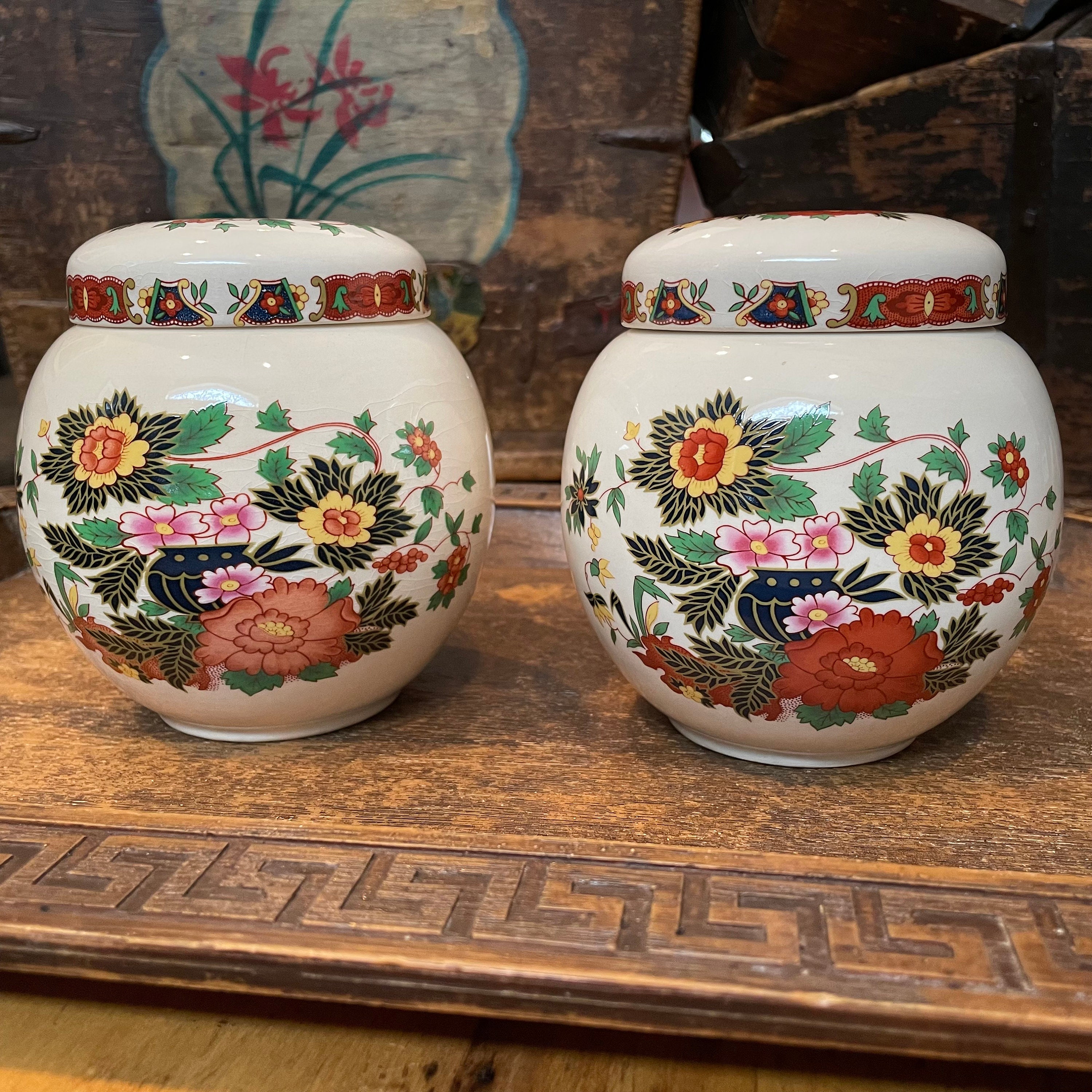 Sadler Ginger Jar, White With Floral Details in Orange, Green, Yellow ...