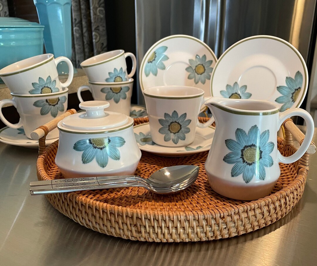 Vintage Noritake Up-sa Daisy Creamer, Covered Sugar and Five Sets of ...
