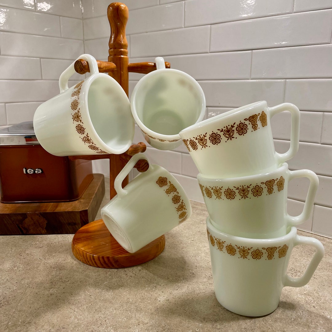 Vintage Set of 6 Pyrex Mugs in the Gold Butterfly Pattern - Etsy