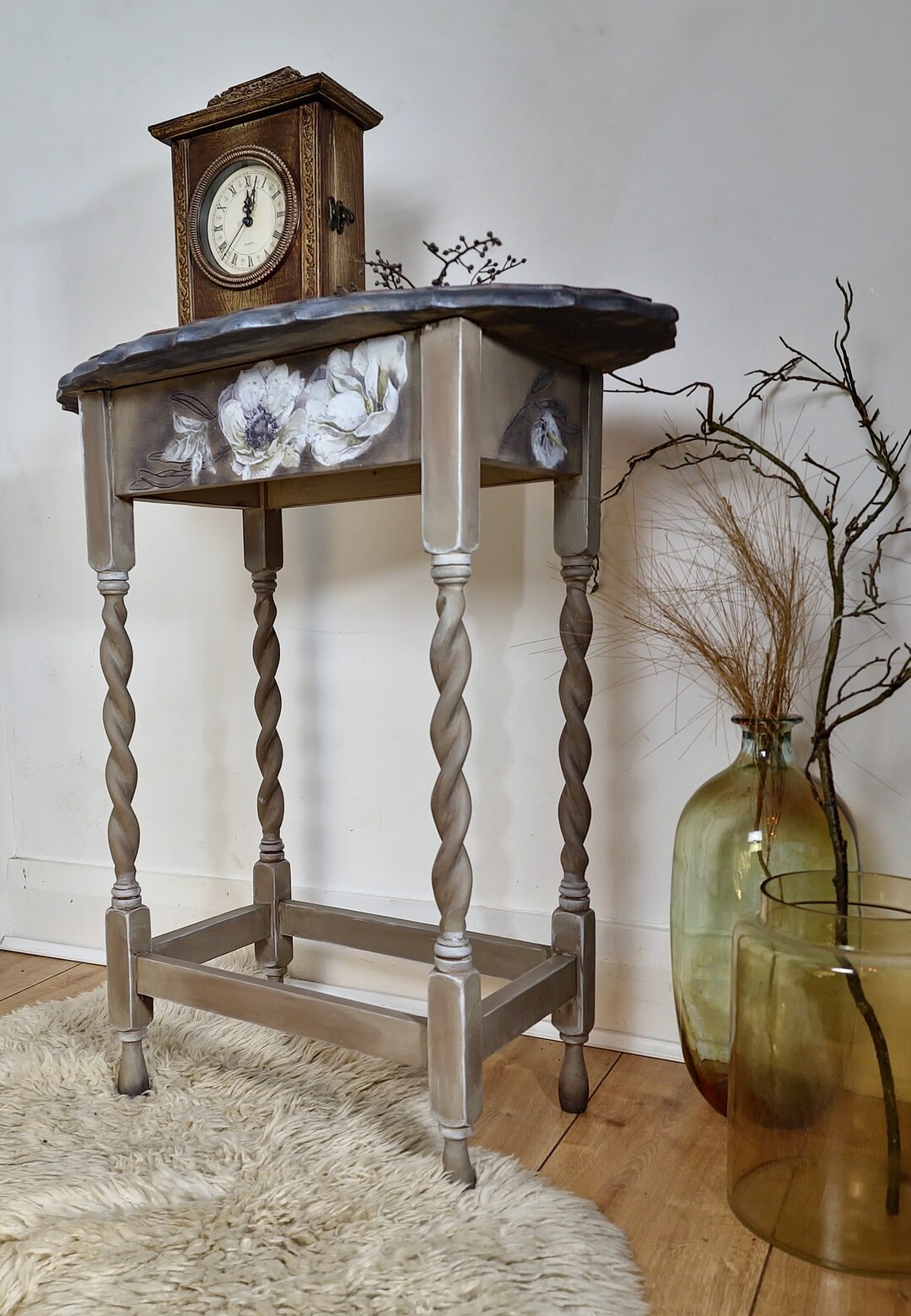 Handpainted Vintage Solid Oak Side Table With Barley Legs in Beige ...