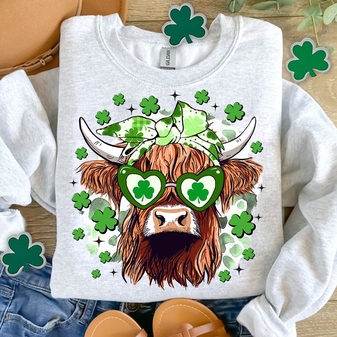 St Patrick's Day Highland Cow PNG, Retro St Patricks, St Patrick's Day ...