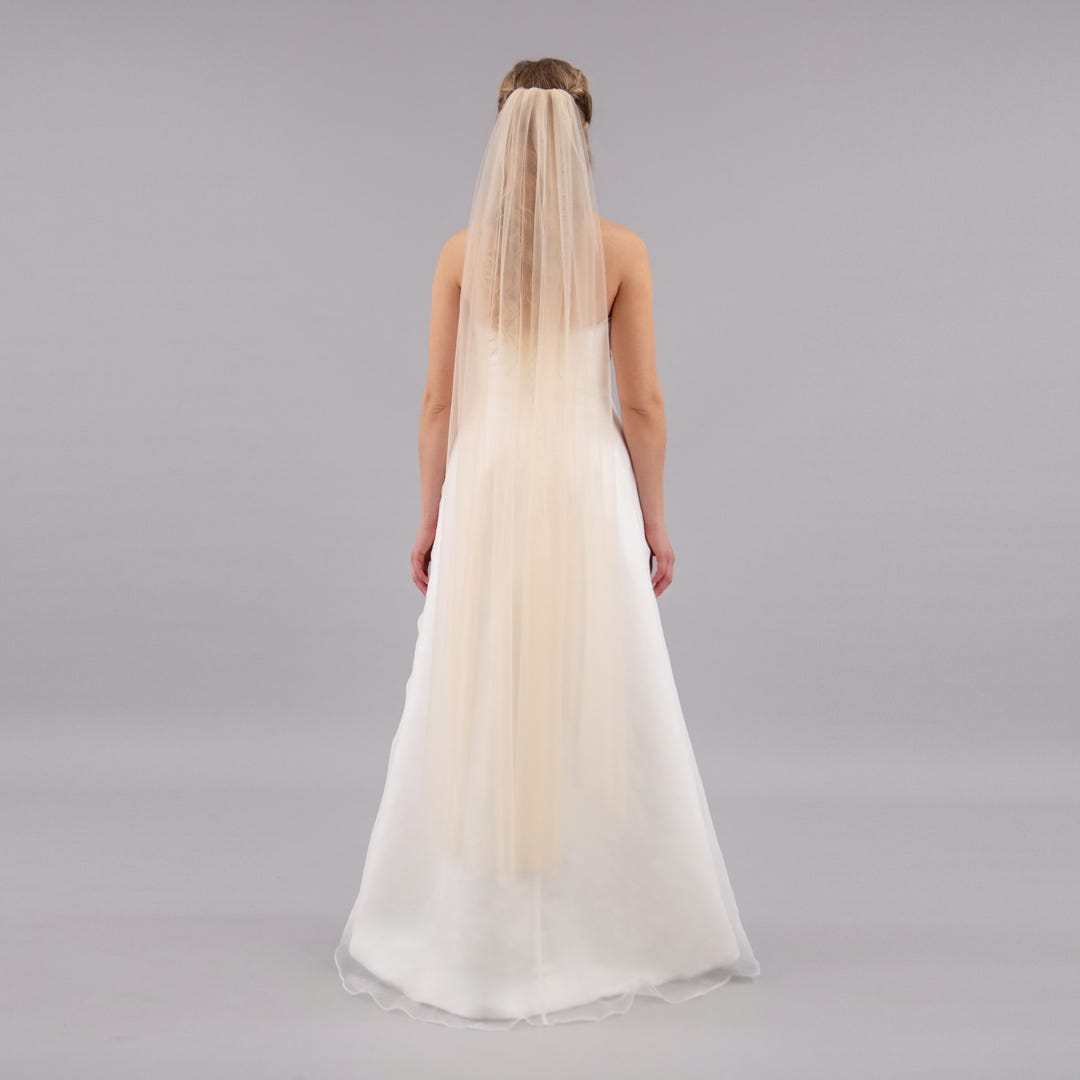 Champagne Wedding Veil: Minimalist Tulle Bridal Veil With Gold Comb - Etsy